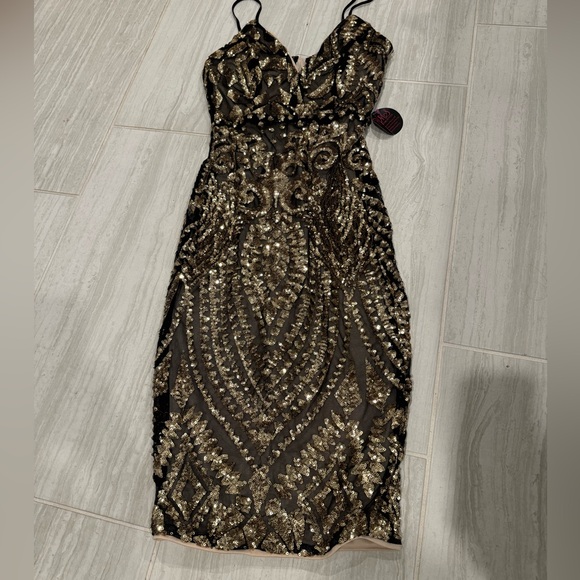 Hot Miami Styles | Dresses | Nwt Hot Miami Styles Sequined Knee Length ...